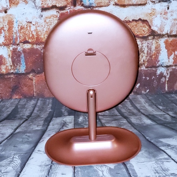 no brand | Bath | Rose Gold Led Magnifying Mirror | Poshmark